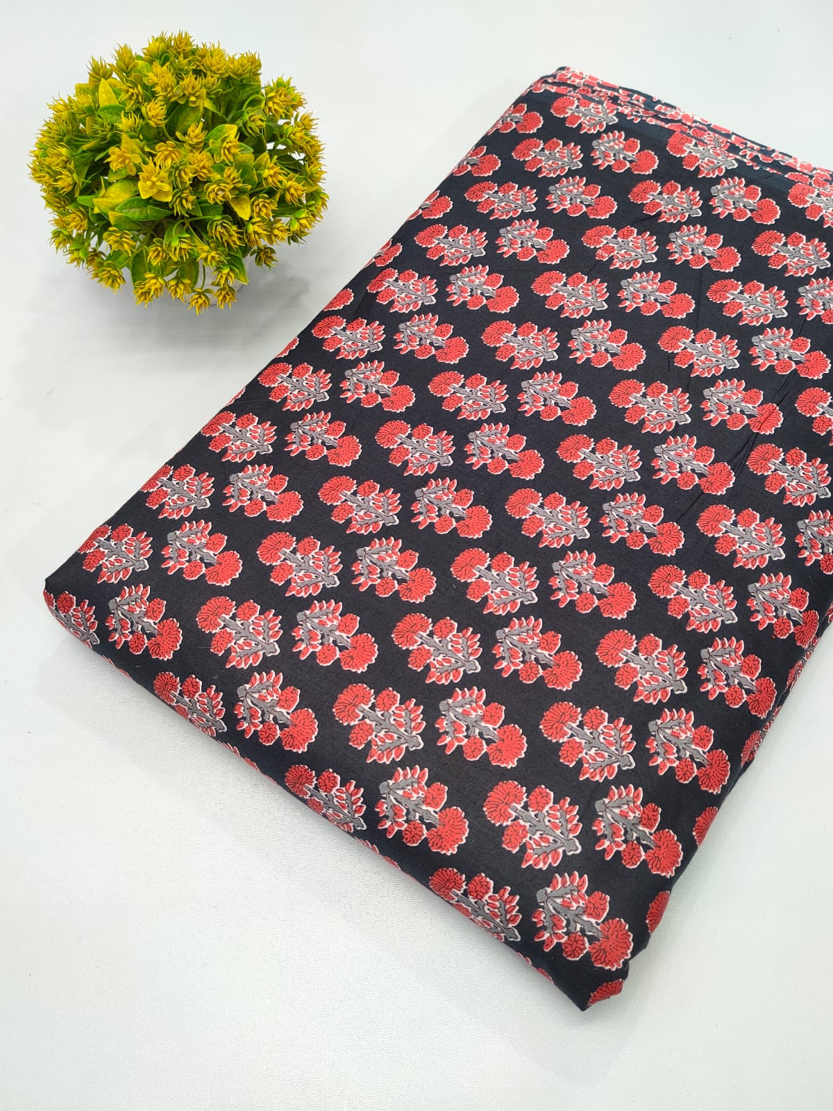 Pure Cotton Screen Printed Fabric - JBRTHE28 – Jaipur Bazar