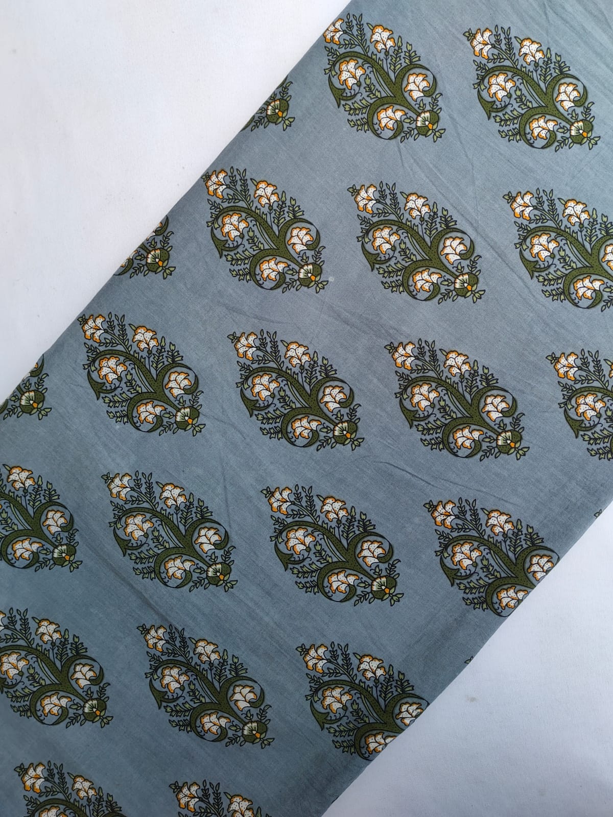 Sanganeri Print Pure Cotton Fabric - JBRBK741 – Jaipur Bazar